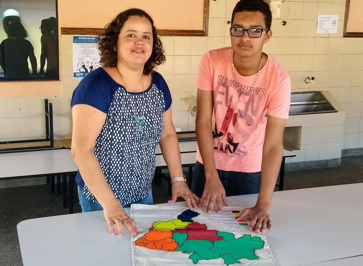 Criativos da Escola | Mapa Tátil